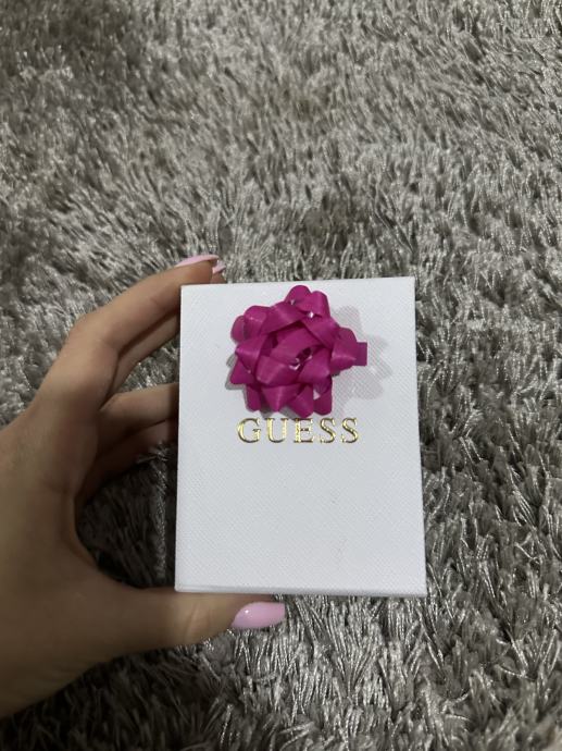 Guess uhani