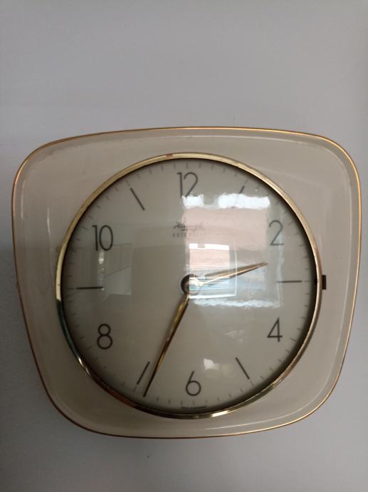 KERAMIČNE STENSKE URE Junghans