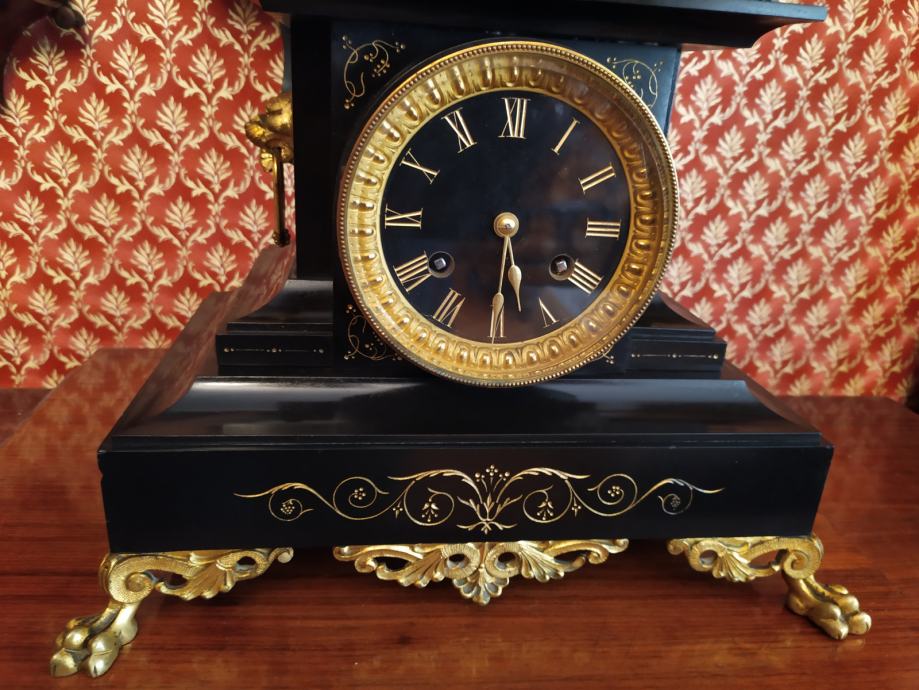Ura MYSTERY CLOCK by A.R.GUILMET