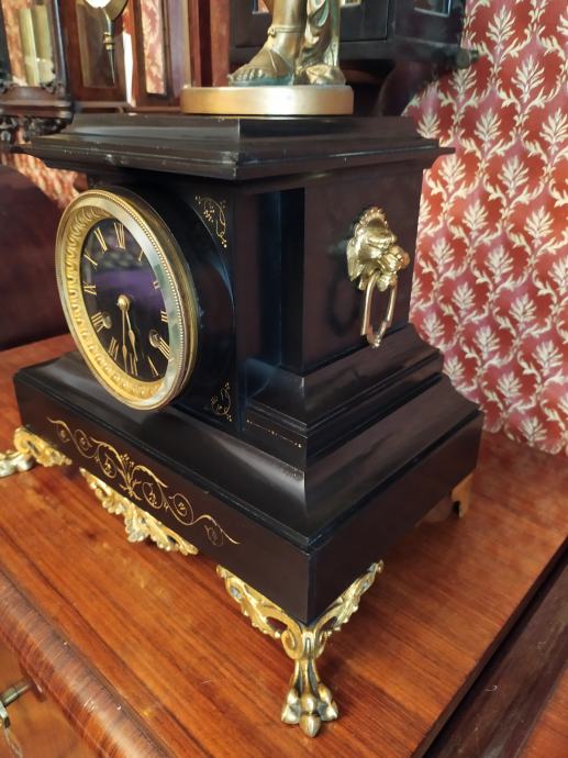 Ura MYSTERY CLOCK by A.R.GUILMET