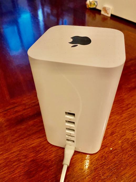 APPLE AIRPORT EXTREME ROUTER BASE STATION