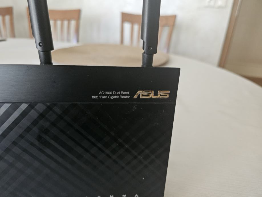 ASUS RT-AC68U (AC1900) Dual Band brezžični usmerjevalnik