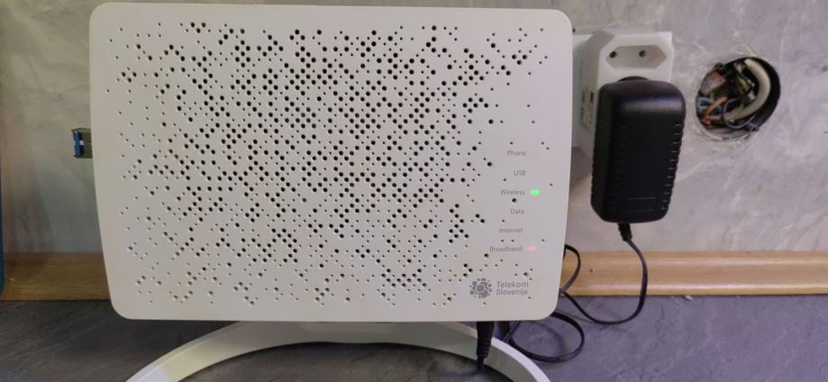INNBOX V60-U Telekom Slovenije
