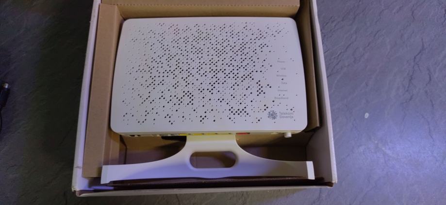 INNBOX V60-U Telekom Slovenije