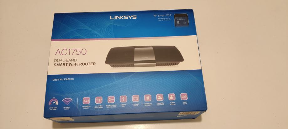 Linksys EA6700 AC1750 Dual-Band Smart Wi-Fi Router
