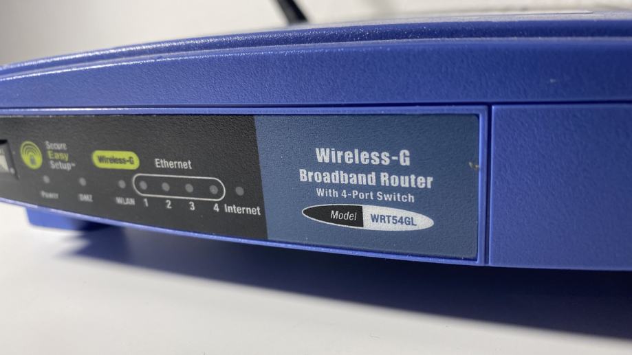 LINKSYS WRT54GL Wireless-G usmerjevalnik