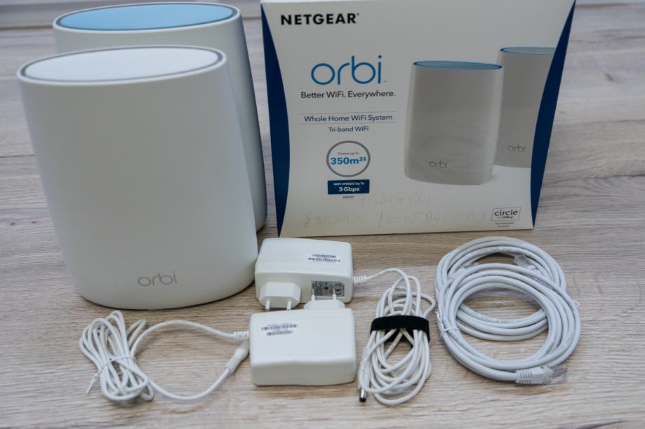Netgear Orbi AC3000 Mesh WiFi ruter RBR50 + satelit RBS50
