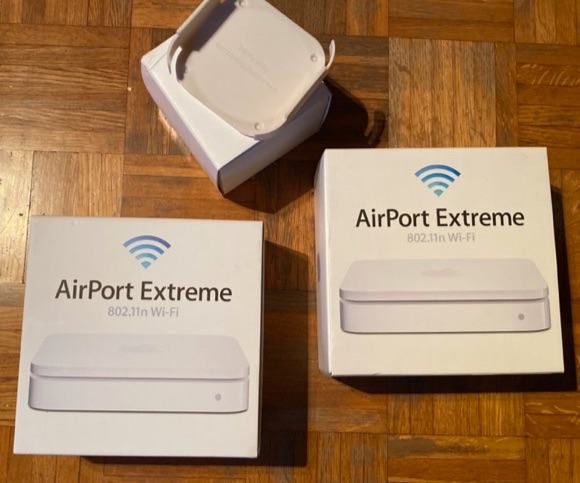Prodam 2 x Airport Extreme WiFi router