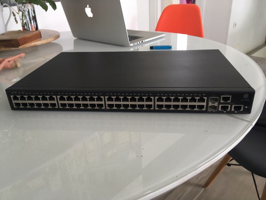 ROUTER HP 1950-48G