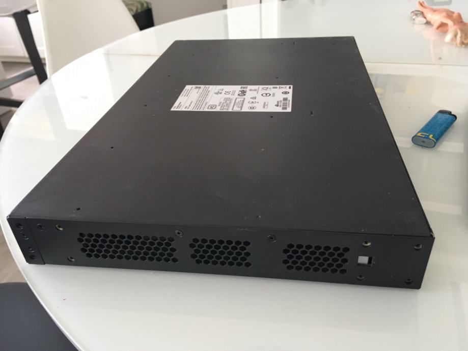 ROUTER HP 1950-48G
