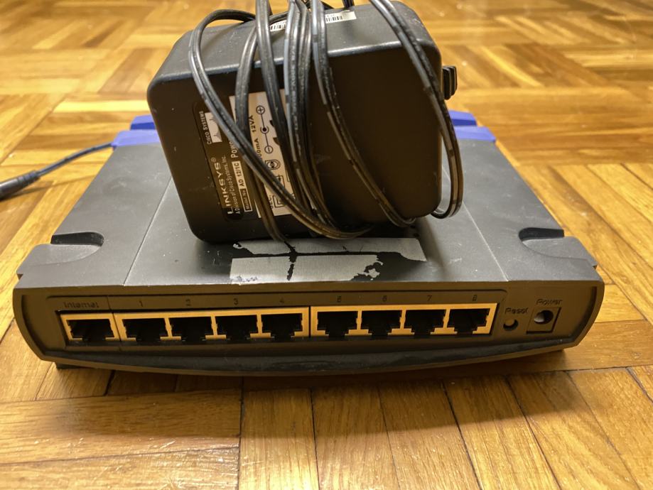 Router Linksys 8 portni BEFSR81 ver.3