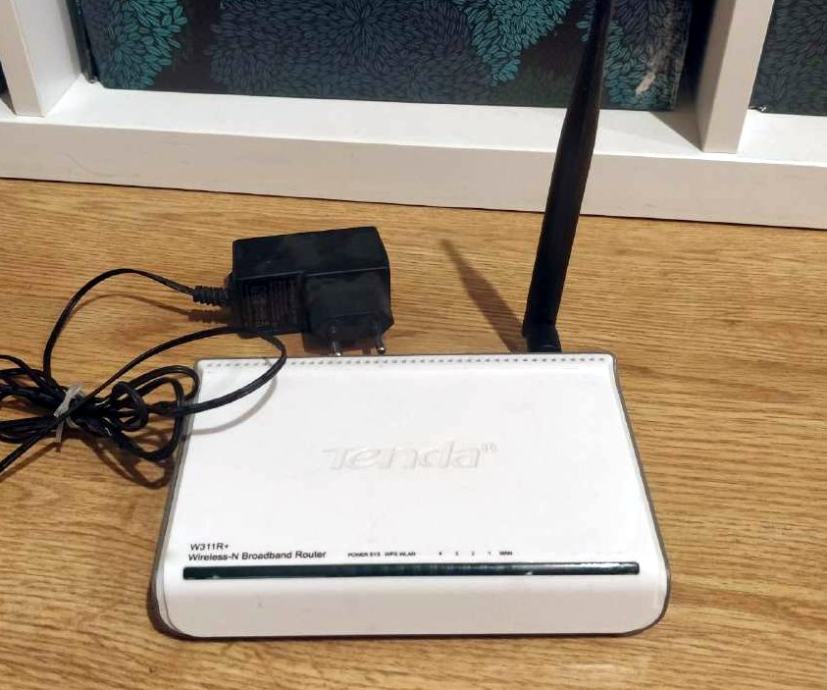 Router Tenda W311R+