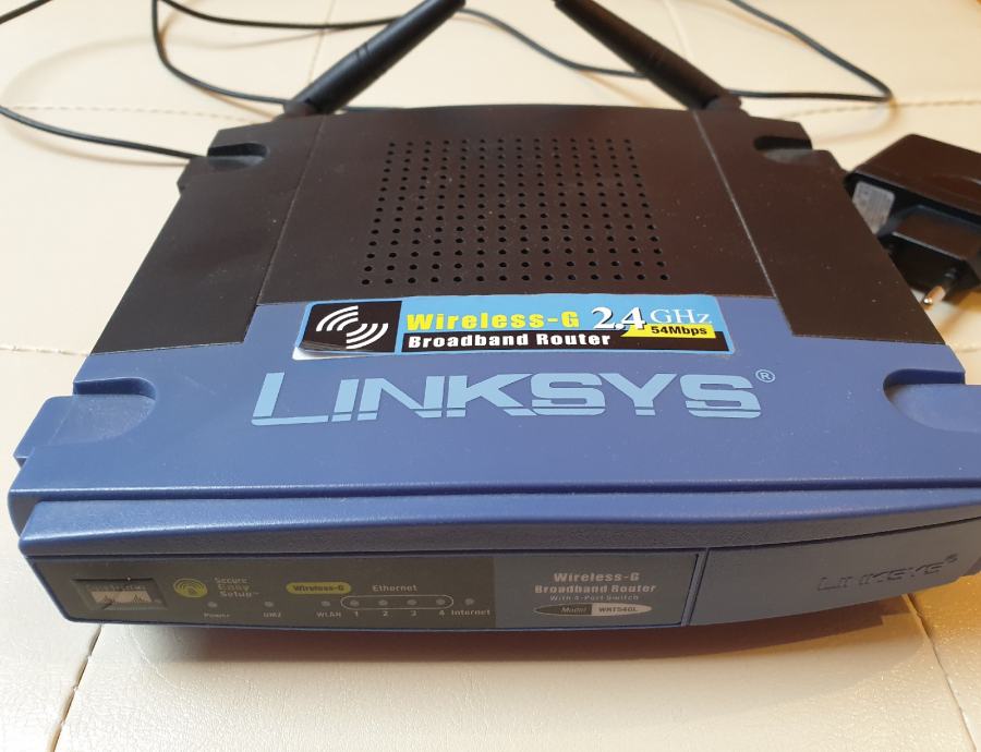 Usmerjevalnik LINKSYS WRT 54G