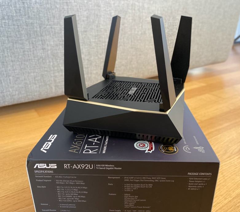 Usmerjevalnik (router) ASUS RT-AX92U AX6100 Tri-Band WiFi6 AiMesh