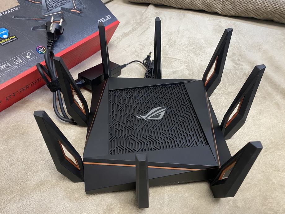Usmerjevalnik (router) ROG Rapture GT-AX11000, Gaming WiFi6 AiMesh