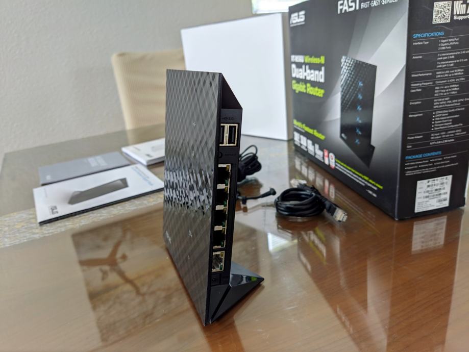 WiFi usmerjevalnik / router ASUS RT-N56U Gigabit 2.4GHz + 5GHz