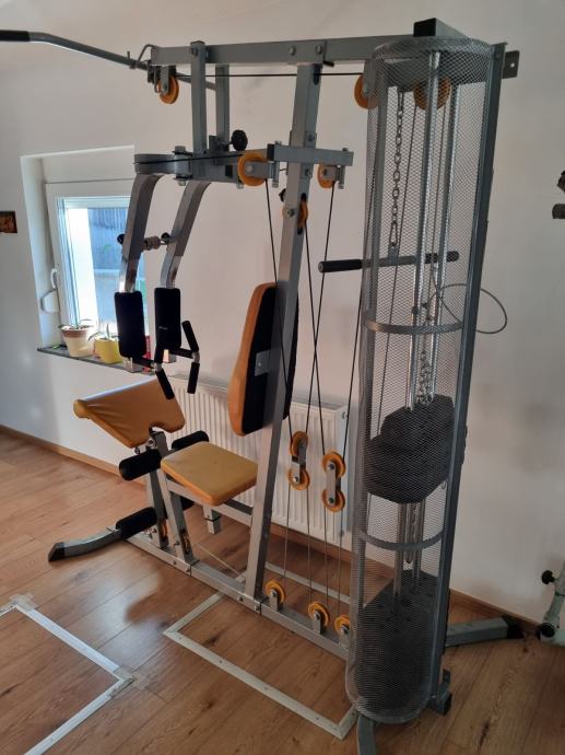 Multifunkcijska fitnes naprava