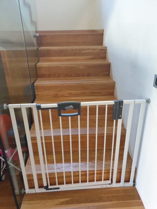 Otroška varovalna ograja za stopnice