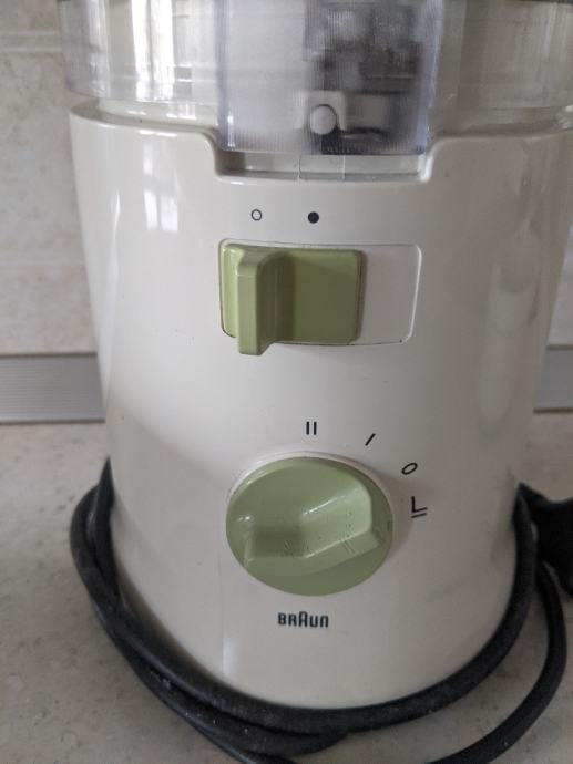 Multipraktik Braun/sekljalnik, rezalnik, blender..
