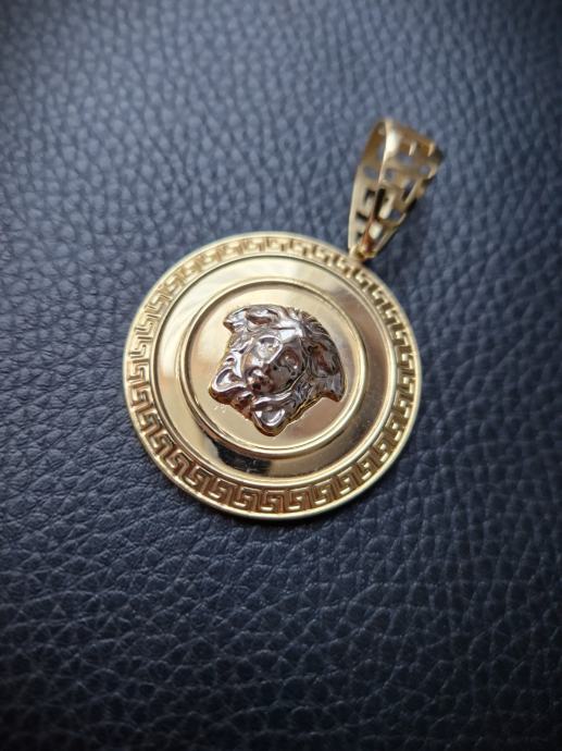 zlat obesek VERSACE