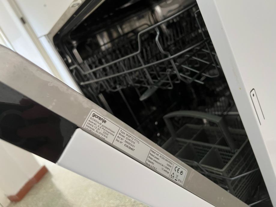 Vgradni pomivalni stroj Gorenje GV61010 (kot nov)