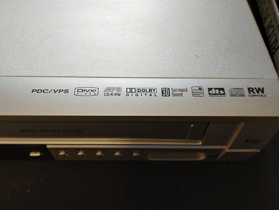 GPX VCD 9040, VHS video/dvd predvajalnik
