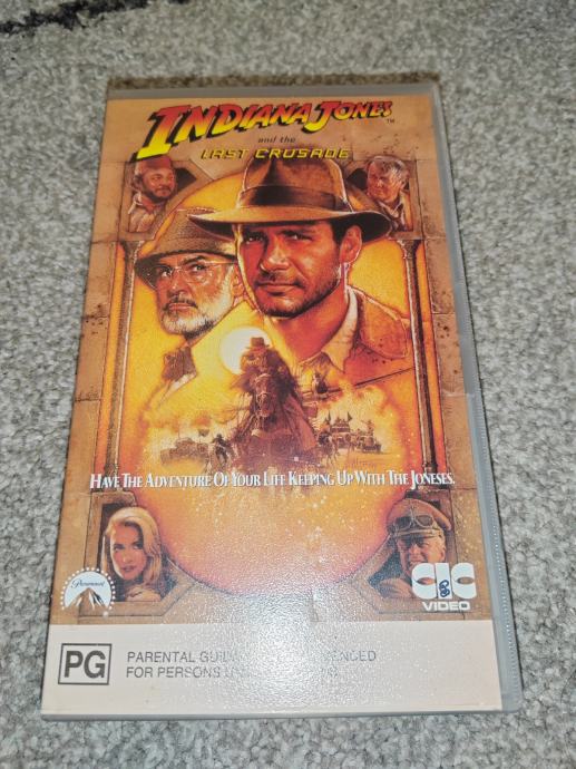 Filmi Grease, Top Gun, Indiana Jones na VHS