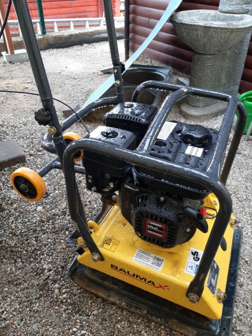 Vibro plošča 100 kg , podloga, kolesa - izposoja