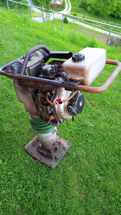 VIBRO ŽABA NABIJAČ WACKER DIESEL