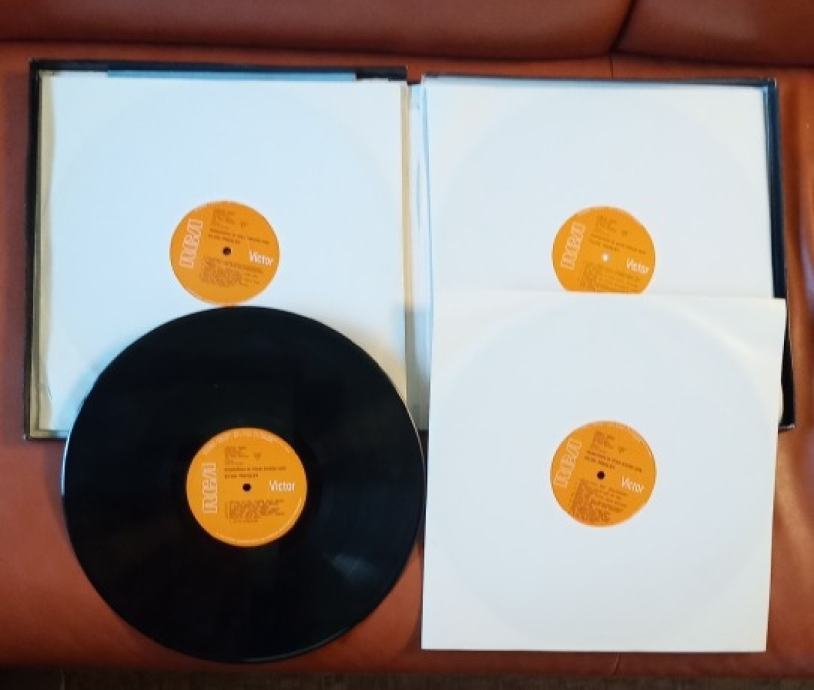 ELVIS PRESLEY - WORLDWIDE 50 GOLD AWARD HITS, 4 LP PLOŠČE + FOTO ALBUM