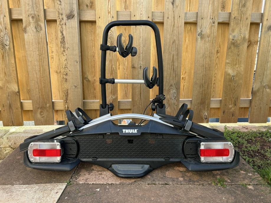 Nosilec Thule za dve kolesi Velocompact 925