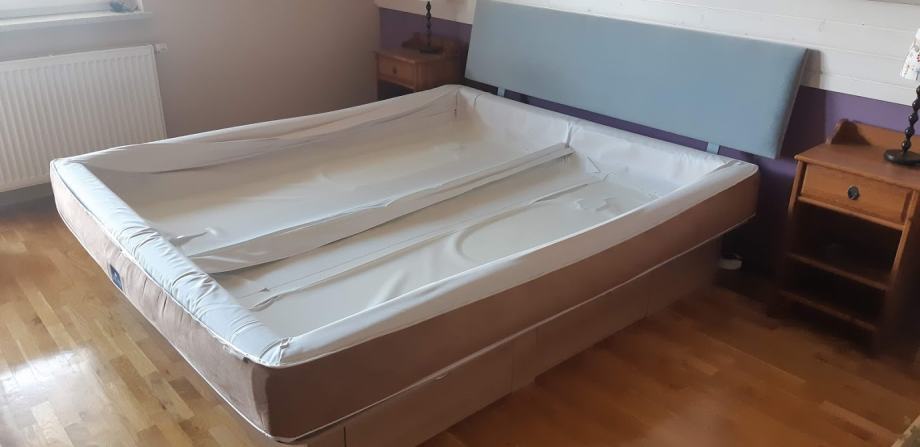 vodna postelja (brez vodnih jeder)