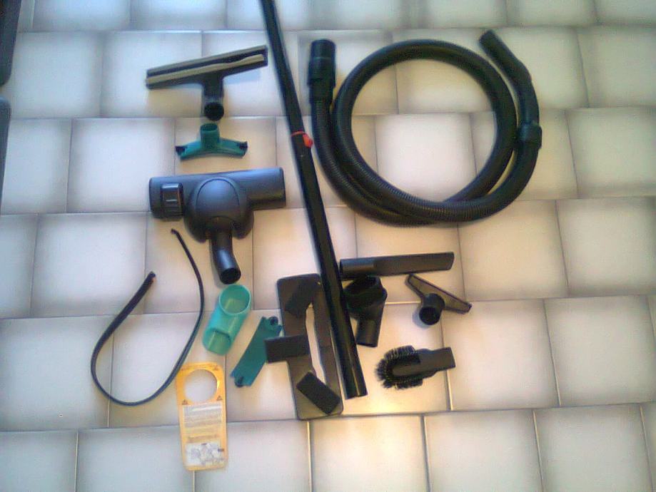 Batagel vodni sesalnik 1000W IGEA COMPACT