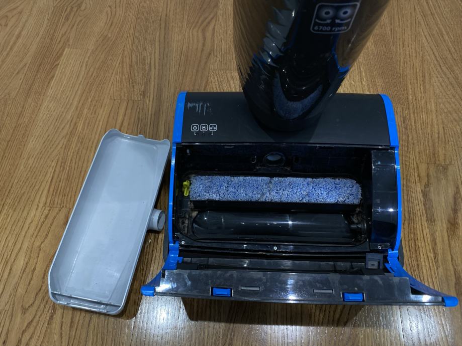 PHILIPS AquaTrio Pro sesalnik