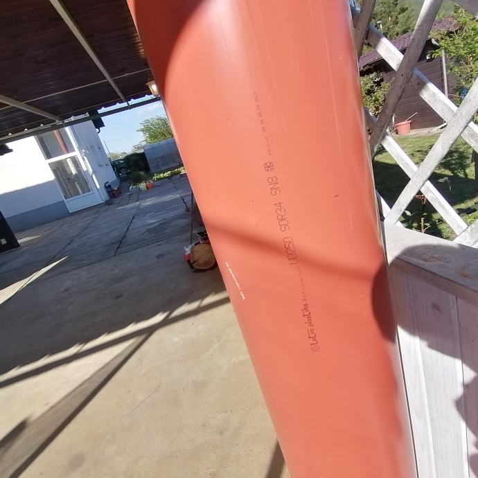 Odtočna PVC cev fi 250