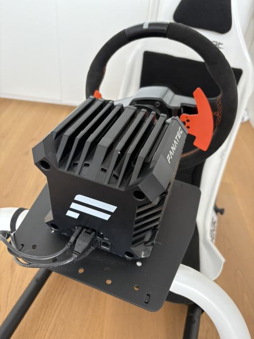Celoten Racing Sim Cockpit komplet – Fanatec + Playseat Formula Instin