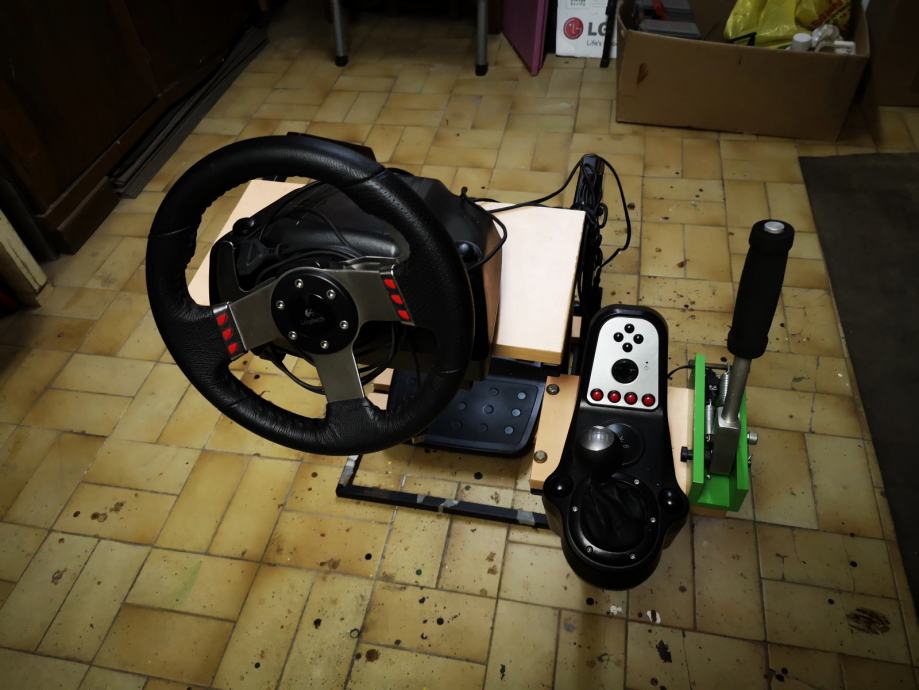 G27 logitech volan + Oculus rift touch