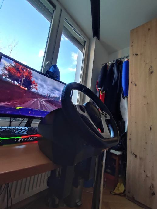 Genesis Seaborg 400 gaming volan