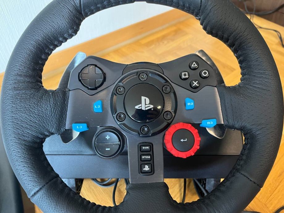 Logitech G29 Racing Wheel PC/PS4 + pedala