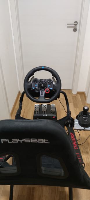 Logitech G29 volan, pedali, menjalnik/shifter, Playseat Challenge sim