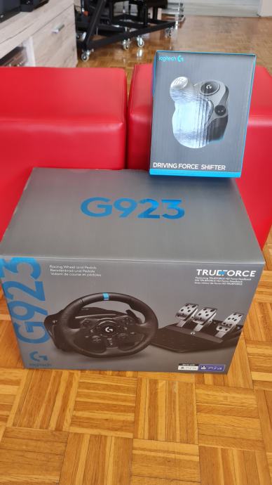 Logitech G923 & Driving Force Shifter