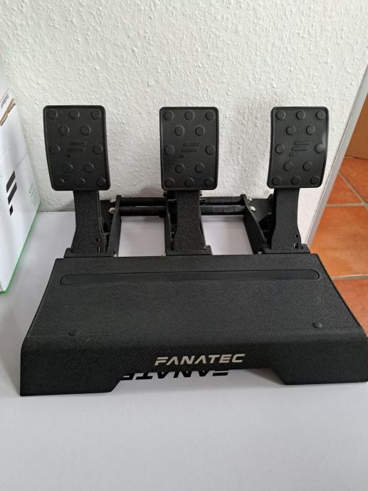 Podium Wheel Base DD2, CSL Elite Pedals V2, CSL Elite Volan McLaren GT