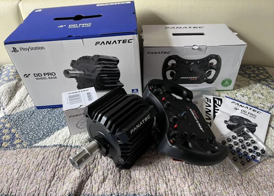 Fanatec-Kit (Fanatec DD Pro 8Nm + McLaren GT3 v2 + CSL Elite)