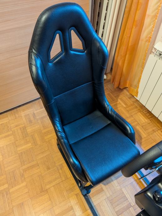 Racing simulator + volan Logitech g29 + PlayStation 4 slim + igre