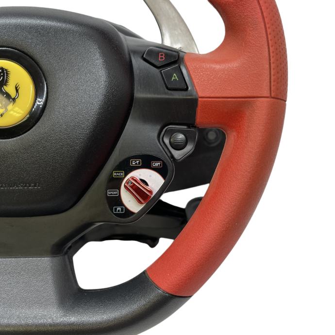 Thrustmaster Ferrari 458 | Odličen gaming Volan