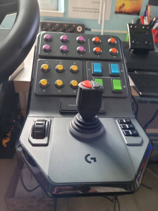 Volan Logitech Farming SImulator - Volan + Joystick + Pedala - NOVO