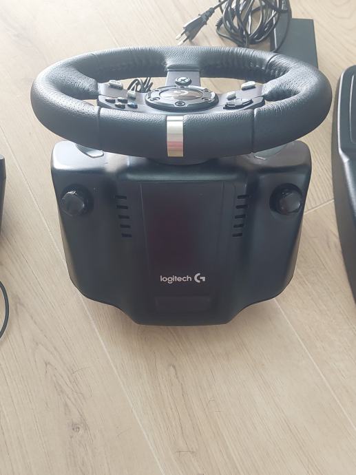Volan LOGITECH G920 + shifter GRATIS (kot nov)
