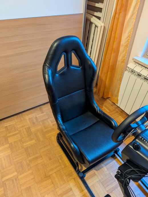 Racing simulator + volan Logitech g29 + PlayStation 4 slim + igre
