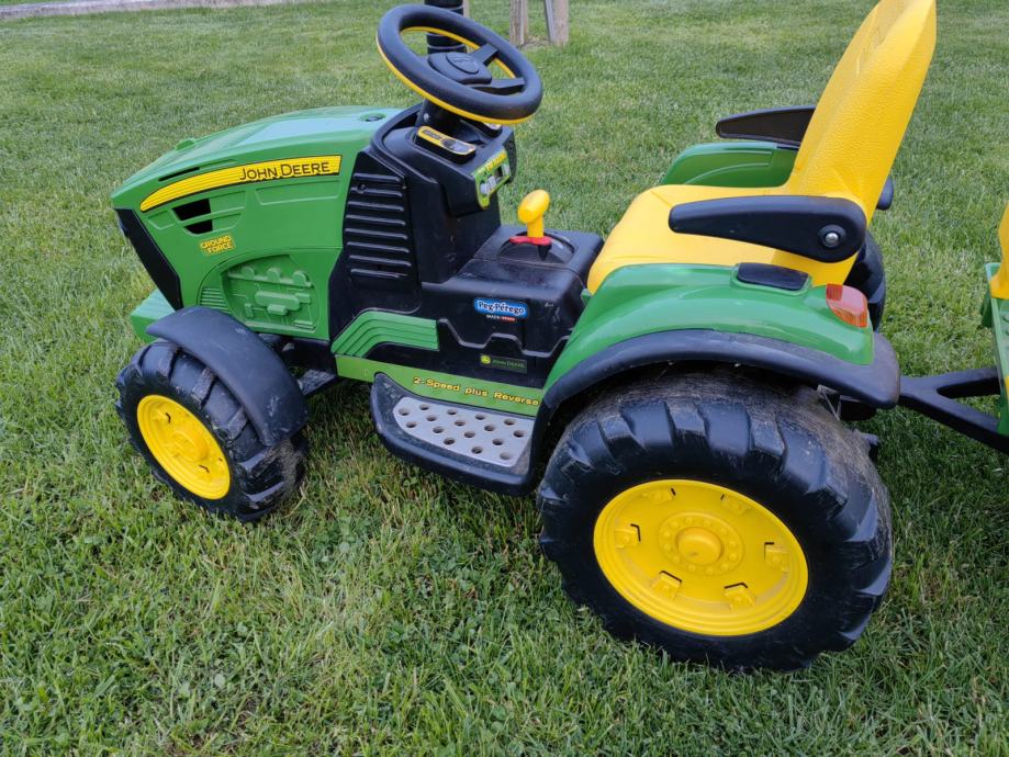 Električni traktor John Deere - Peg Perego