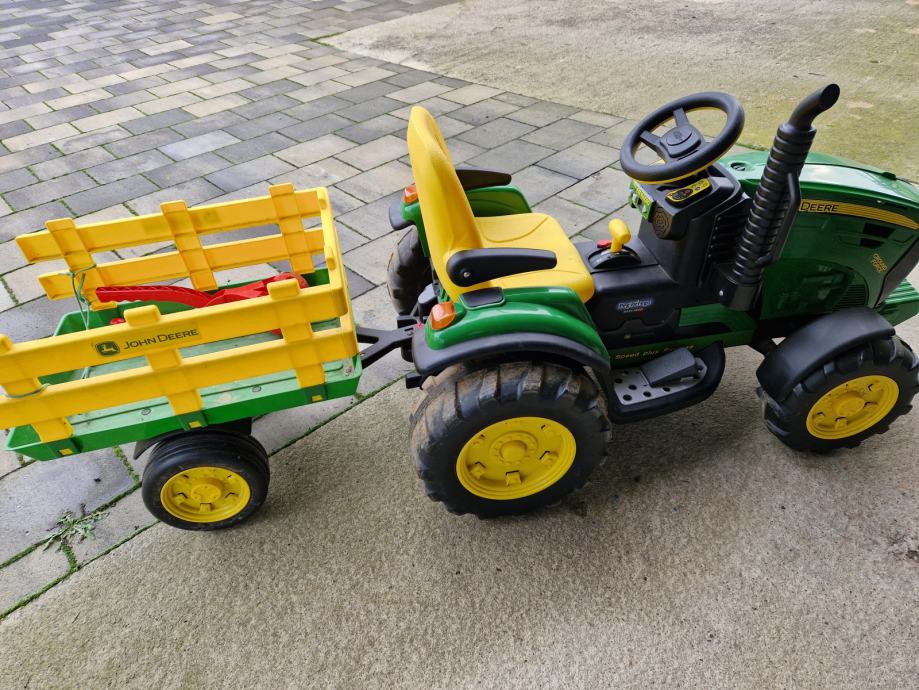 Peg Perego John Deere